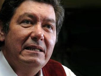 'Esas armas se las plantaron' a mi padre: hijo de Hank Rhon ...