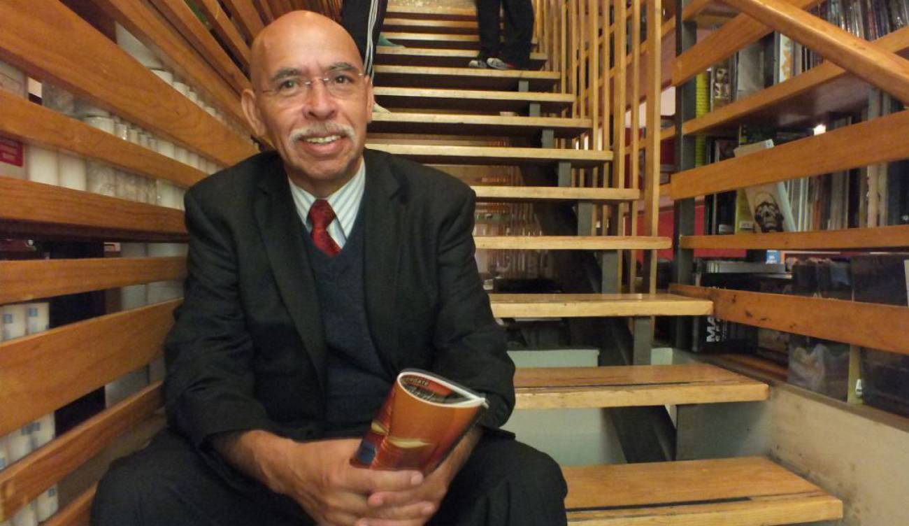 José Reveles recopila 50 años de reportar mirando a la muerte ...