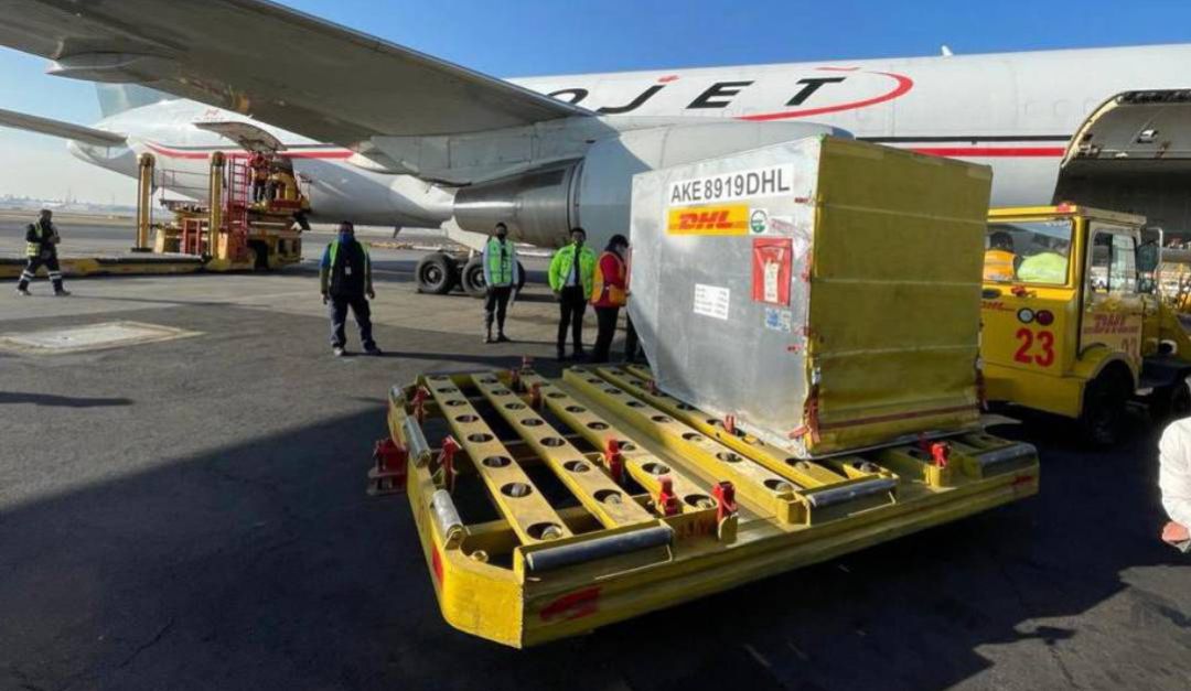 Arriba a México un segundo cargamento de vacunas Pfizer | Nacional | W ...