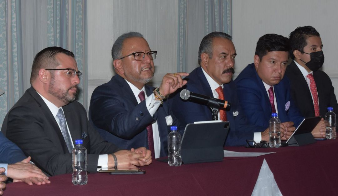 Estamos ante una investigación manipulada: Gabriel Regino | Así Las ...