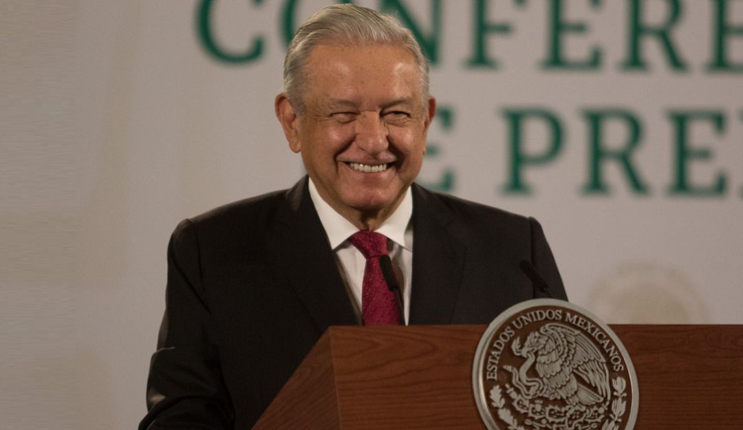 AMLO vuelve a criticar a la UNAM y se burla de Quadri por convocar ...