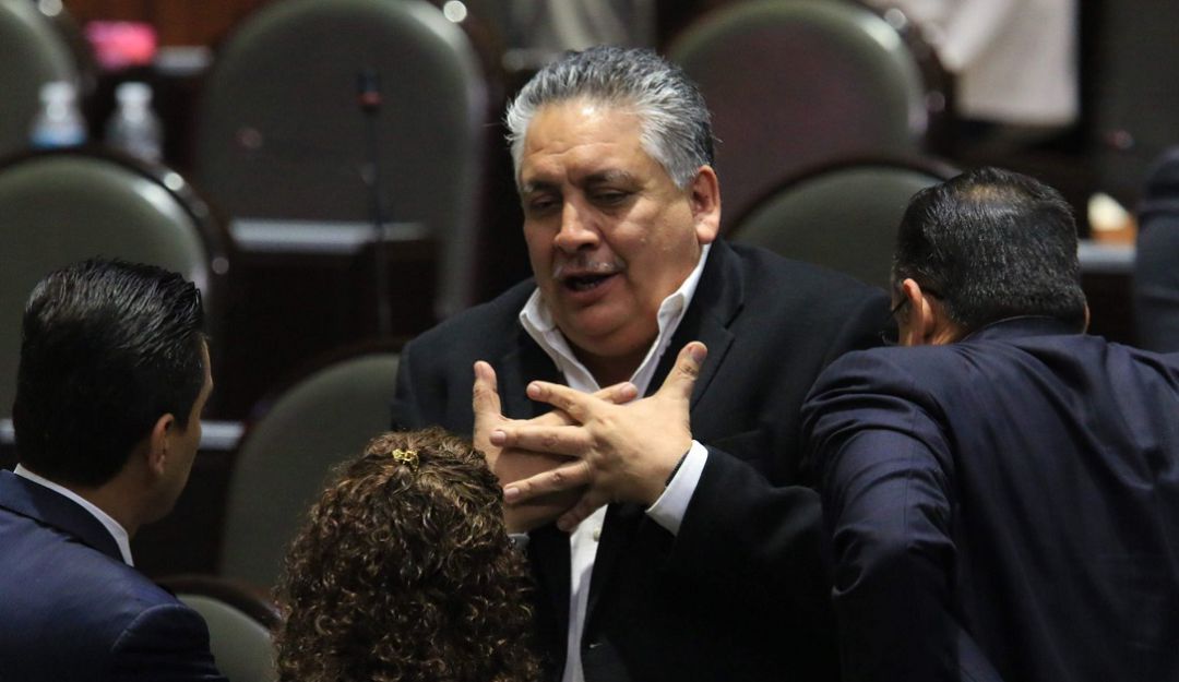 Lo que dice Elena Chávez en su libro, me consta: Guadalupe Acosta ...