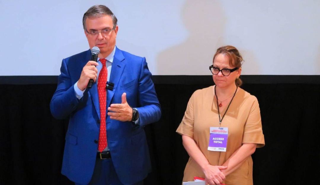 marcelo ebrard: Ebrard tiene que ir con MC, si va independiente será ...